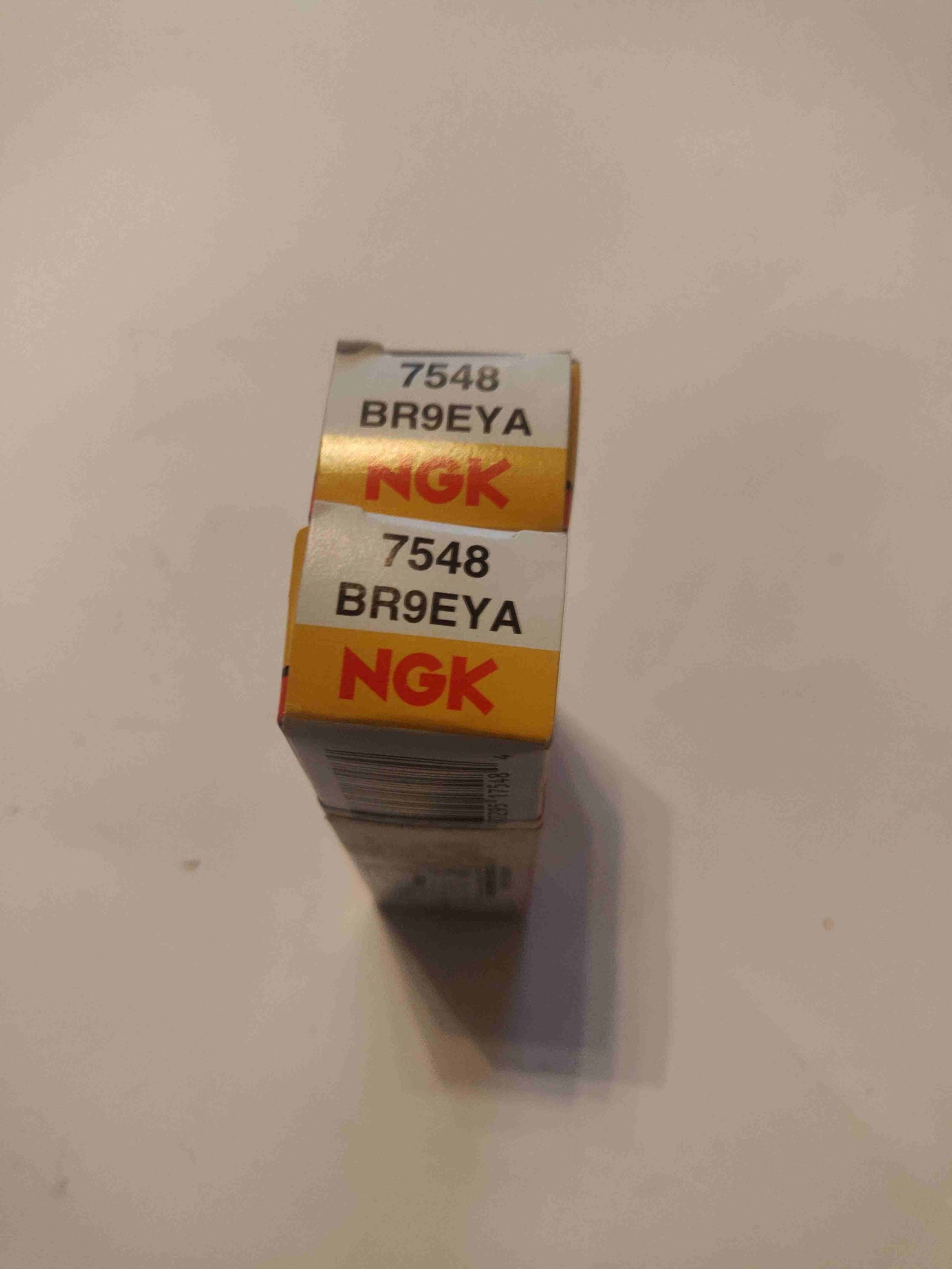 NGK BR9EYA - Wanhat Varaosat